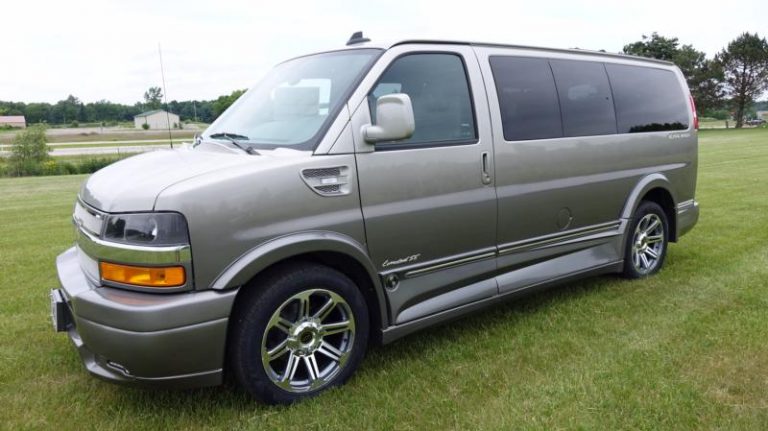 Chevy/GMC Silver Burch Metallic - Fred Beans Chevrolet