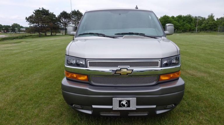 Chevy/GMC Silver Burch Metallic - Fred Beans Chevrolet