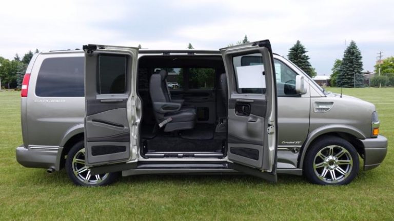 Chevy/GMC Silver Burch Metallic - Fred Beans Chevrolet