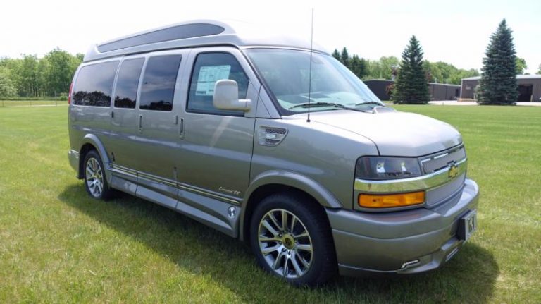 Chevy/GMC Silver Burch Metallic - Fred Beans Chevrolet