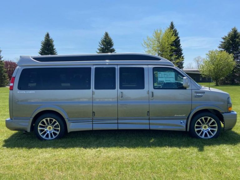 Chevy/GMC Silver Burch Metallic - Fred Beans Chevrolet