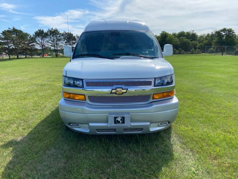 Chevy/GMC Summit White - Fred Beans Chevrolet